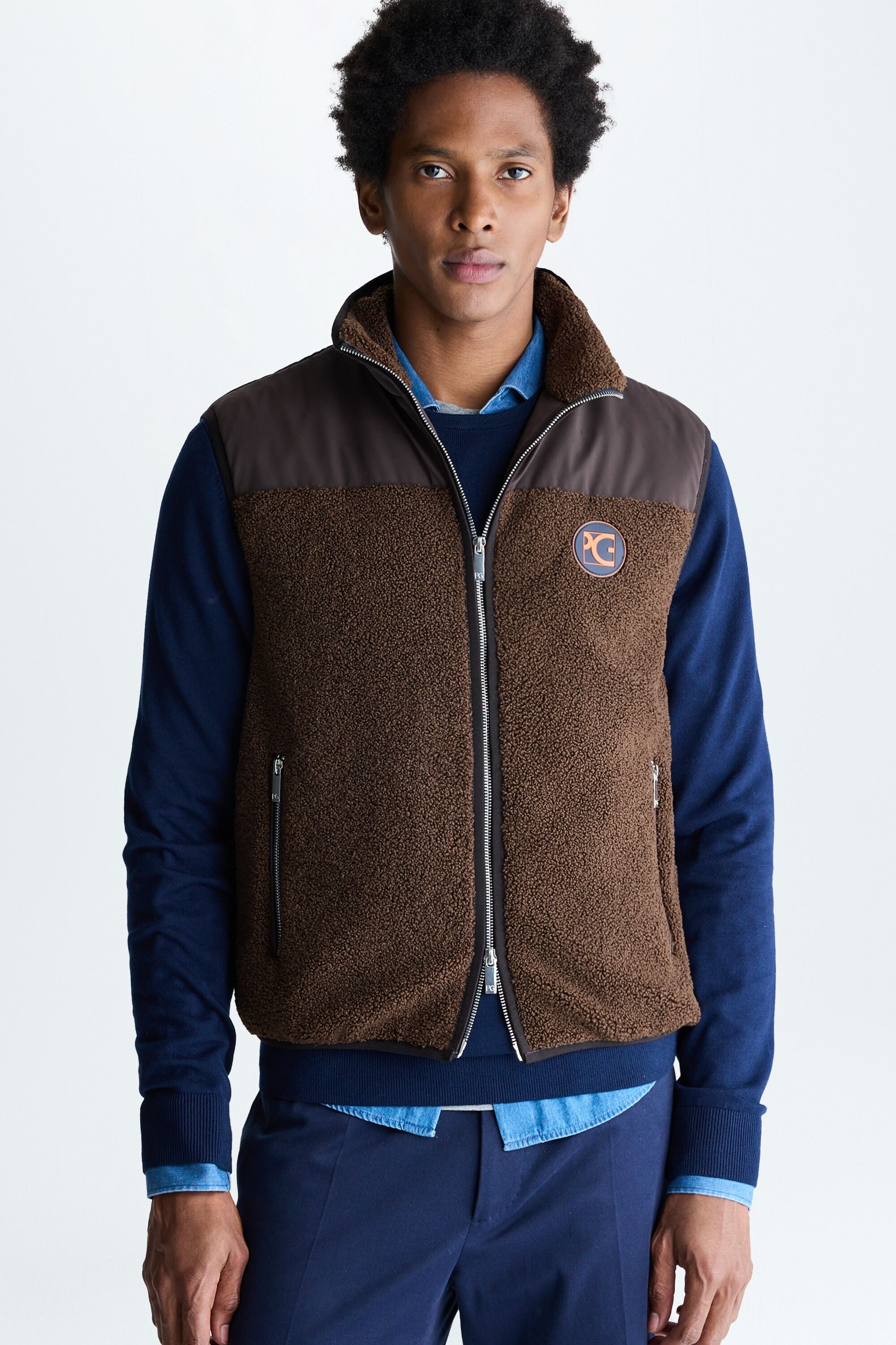 Technical nylon polar fleece gilet brown - Purificacion Garcia United ...
